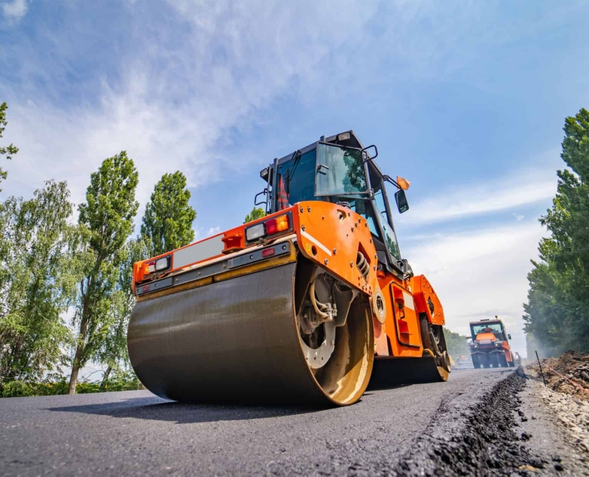 Asphalt Repaving Vs. Resurfacing: Your All-in-One Breakdown